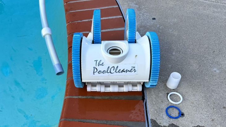 Best Suction Pool Cleaners 2025 - Reviews by New York Garden